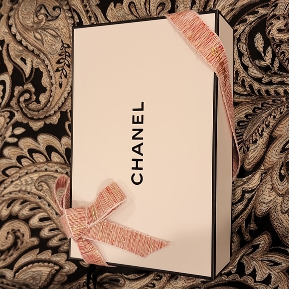 CHANEL | Makeup | Authentic Chanel Box | Poshmark
